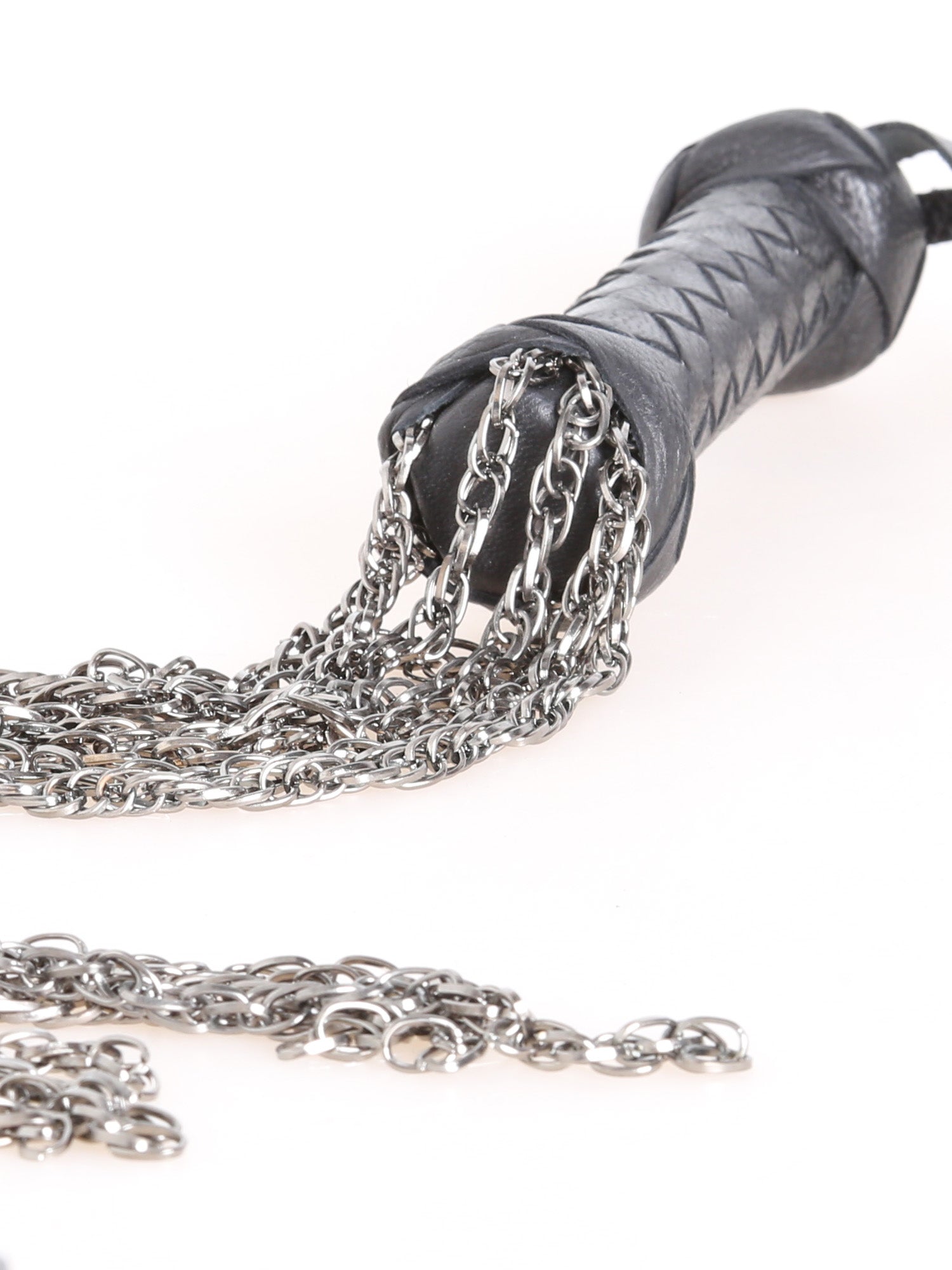 Chain of Surrender Flogger – Skin Two UK